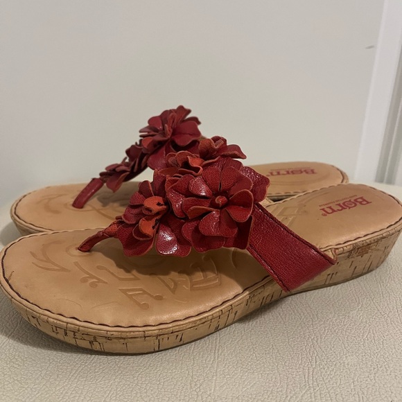 Born | Shoes | Born Red Floral Thong Leather Flower Slip On Sandals ...